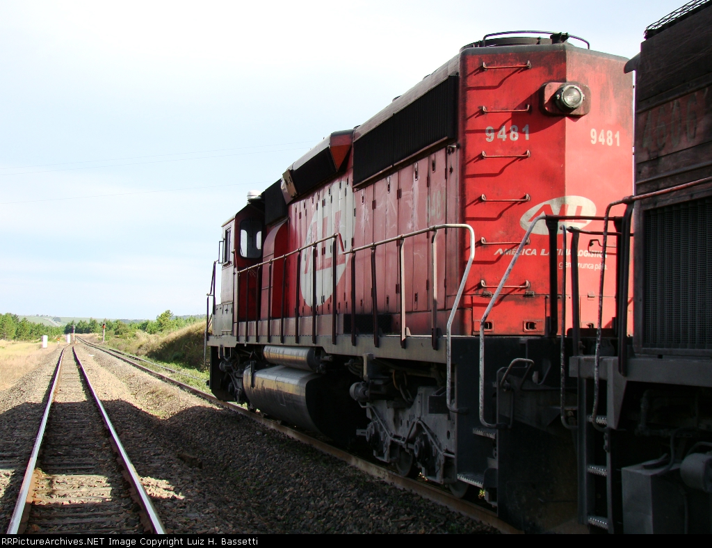 SD40-2 9481
